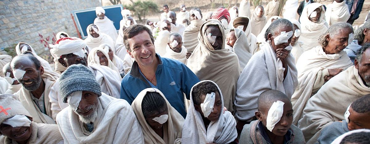 Geoff Tabin receives eChievement award | Cure Blindness Project